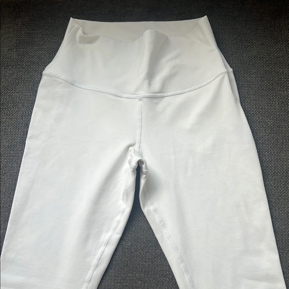 ALO Yoga | Pants & Jumpsuits | Alo Yoga White Leggings Minimalist ...